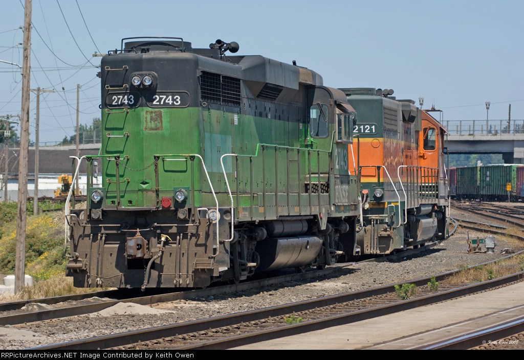 BNSF 2743